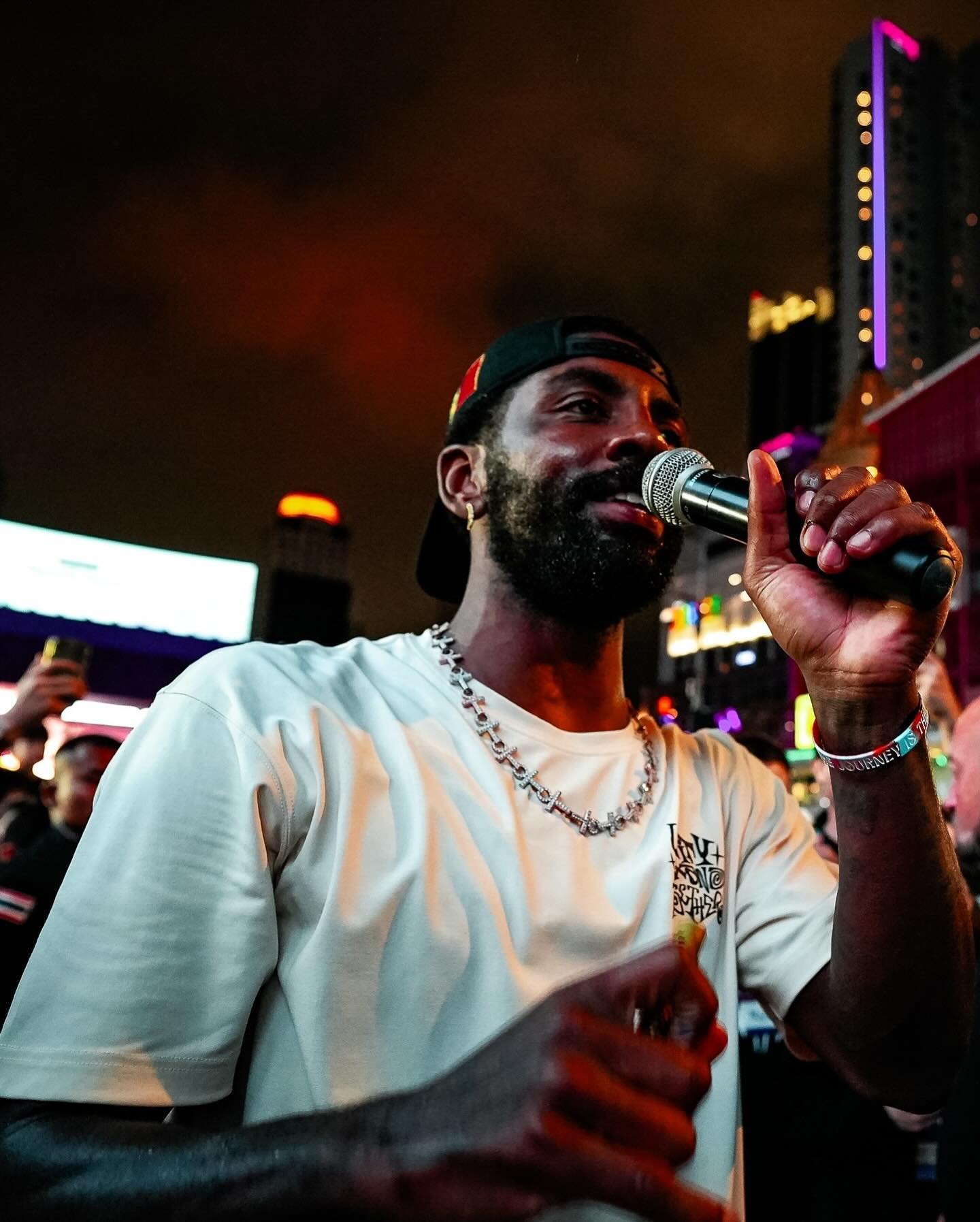 LOOK: Kyrie Irving Debuts Collection at Anta's Show in Thailand - ALL-STAR